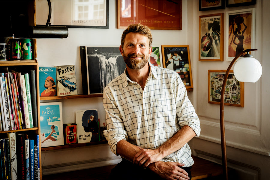 Mads Berg – Stick No Bills